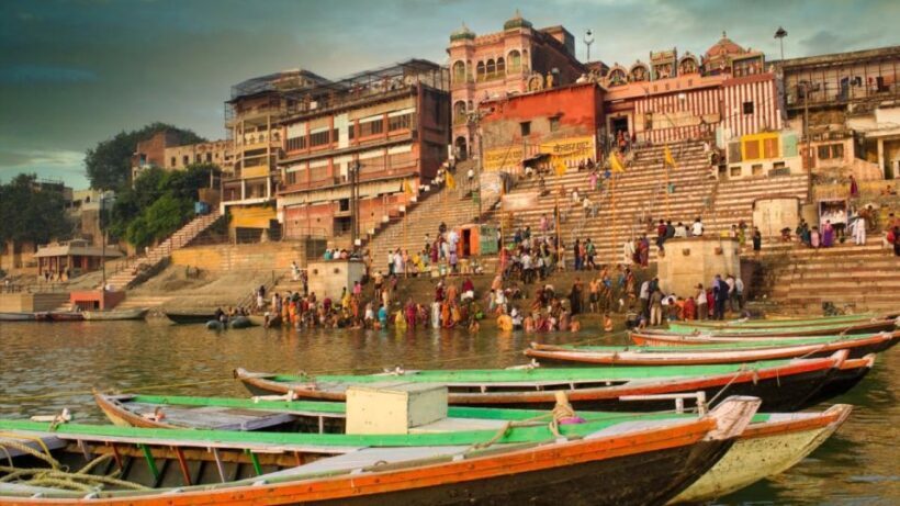 Varanasi: Night Boat Ride, Aarti Ceremony and Dinner - The Sum Up