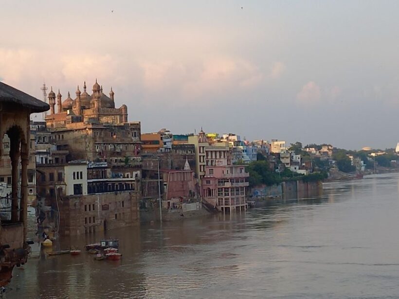 Varanasi: Sunrise Boat Tour with Arti Ceremony - The Practicalities