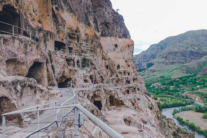 Vardzia, Rabati, and Borjomi Ancient Georgia Group Tour - Experiencing Local Cuisine