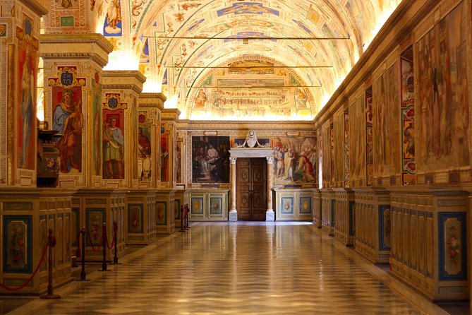 Vatican Museum and Sistine Chapel Skip-the-Line Guided Group Tour and tickets - The Sistine Chapel: Michelangelo’s Masterpiece