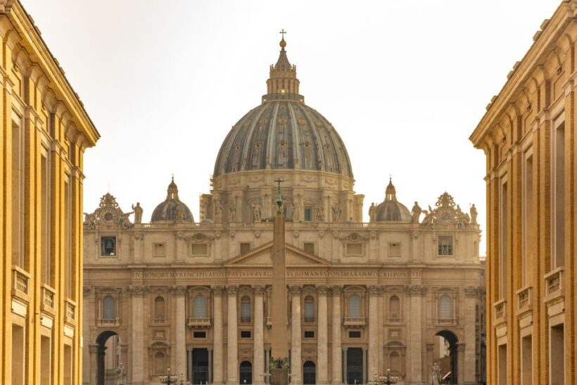 Vatican Museums and Sistine Chapel Ticket with Guide Option - Who Should Consider This Tour?