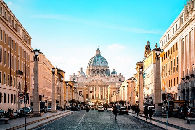 Vatican Skip the Line Tour & Sistine Chapel With Language Options - Exploring the Tour Experience