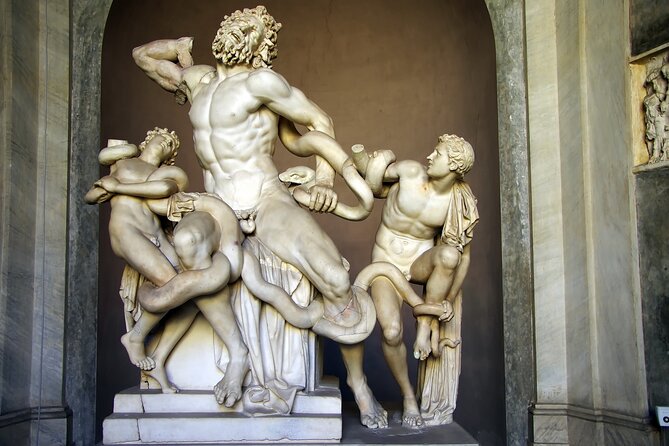 Vatican Skip the Line Tour & Sistine Chapel With Language Options - Assistance From the Office