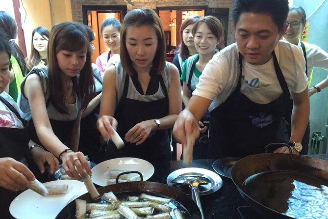 Vegan Cooking Class and Market Tour with Chef Tien - FAQ