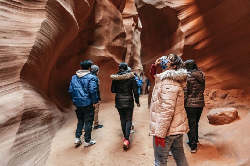 Vegas: Antelope Canyon & Horseshoe Bend Tour at Golden Hour - What Travelers Are Saying