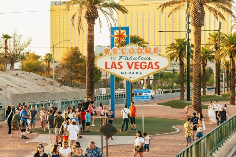 Vegas Explorer: Hop-On Hop-Off Adventure at Your Own Pace - Key Points
