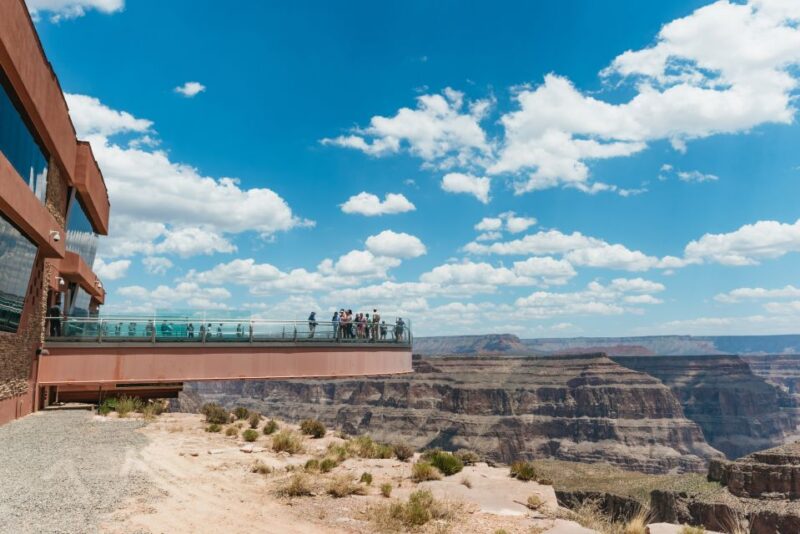 Vegas: Grand Canyon, Hoover Dam, Skywalk Option, & Two Meals - Who Is This Tour Best Suited For?