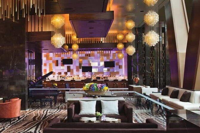 Vegas Nightclub Life : Ultimate Night Out Free Drinks/Party Bus - Who Should Consider This Tour?