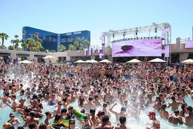 Vegas Pool Party Crawl by Party Bus w/ EZ Entry & Free Drinks - Analyzing the Value