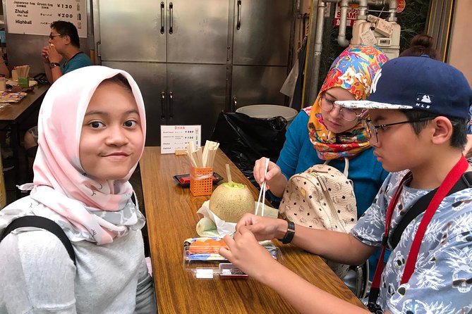 Vegetarian and Muslim Friendly Private Tour of Osaka - Reviews and Feedback