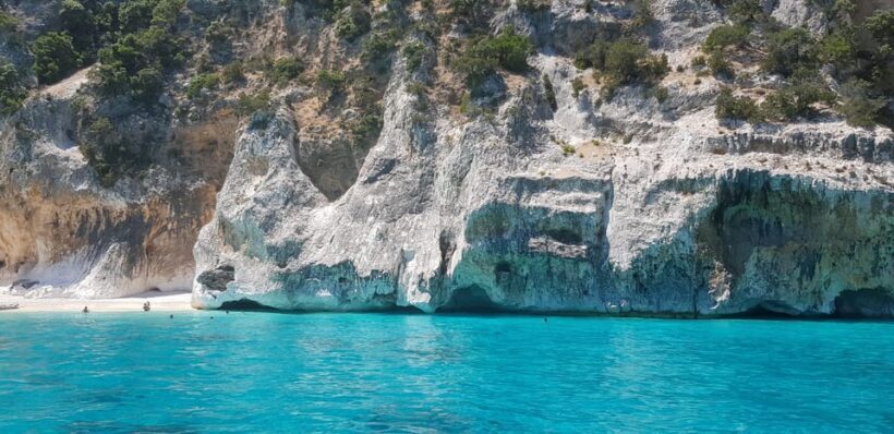 Veleggiata a Cala Goloritzè Gita in barca a vela - Practical Considerations and What to Bring