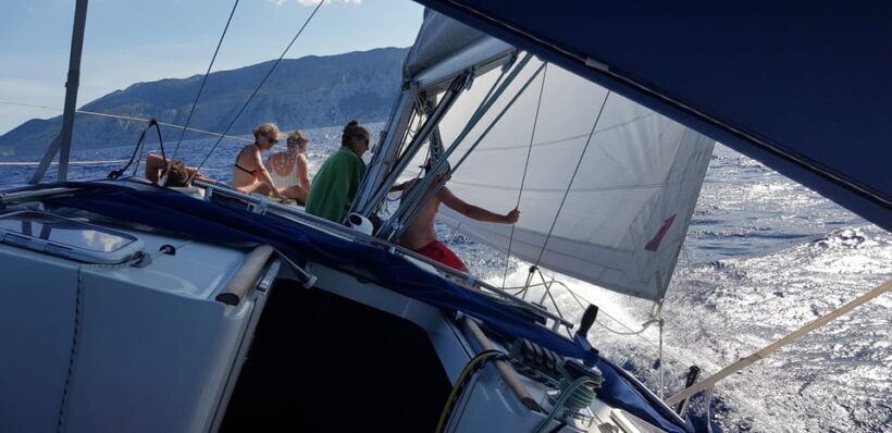 Veleggiata a Cala Goloritzè Gita in barca a vela - Price and Value