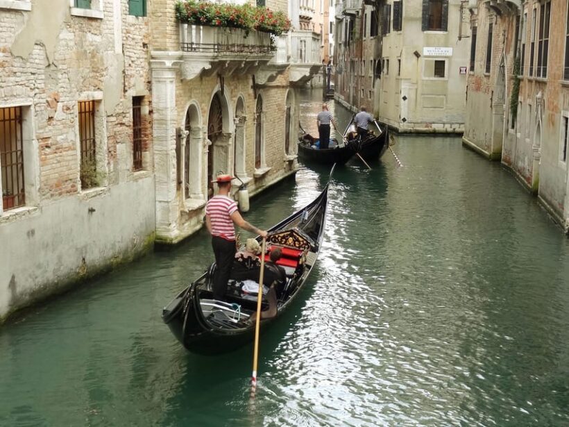 Venetian Dreams VIP: Gondola Ride & Hidden Canals Tour - FAQ