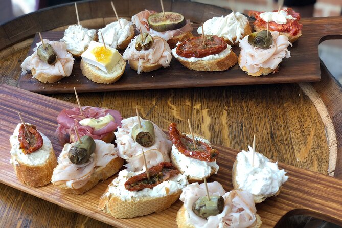 Venetian Food and Wine Tour With a Local - Indulging in Venetian Pastries