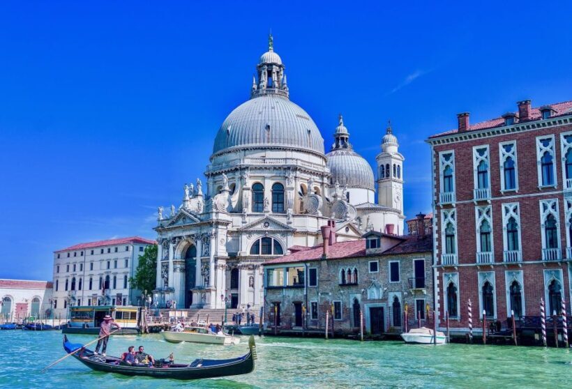Venetian Private Sandolo tour - The Scenic Highlights