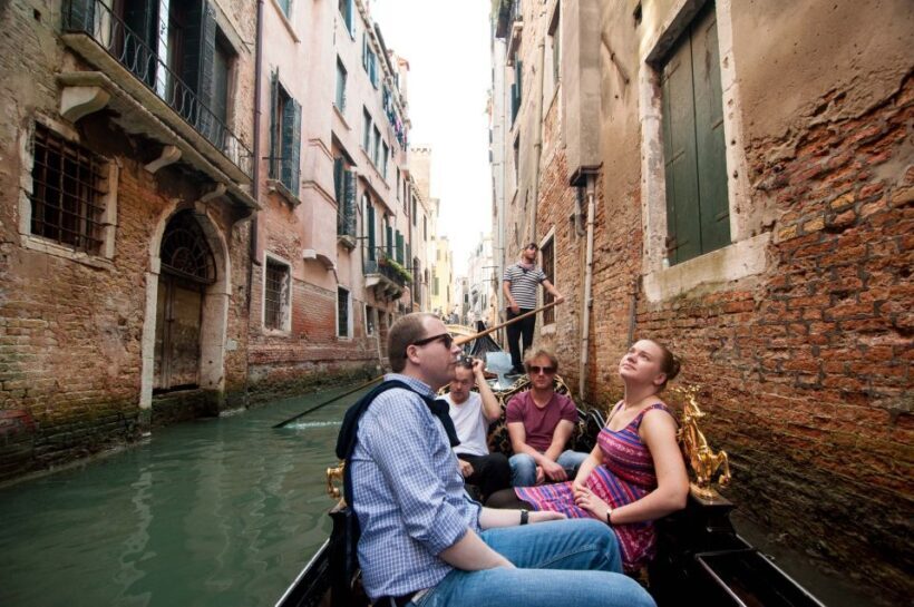 Venetian Private Sandolo tour - Practical Details and Tips