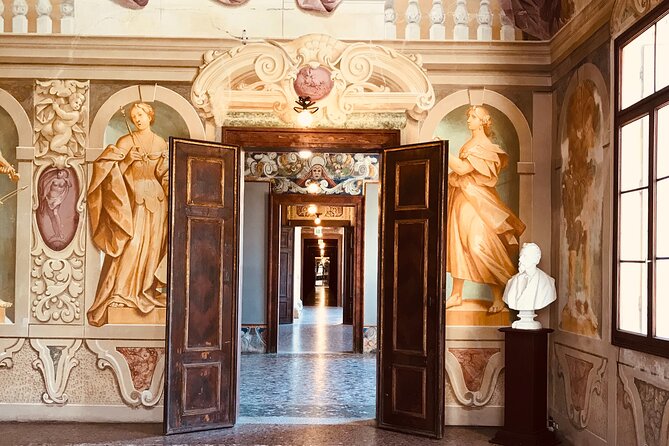 Veneto Villas, Medieval Towns and Grana Padano Production day tour - Discovering the Veneto Villas and Towns