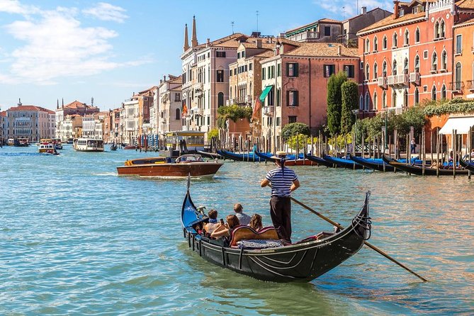 Venice Boat Tour on Grand Canal With Local Guide - Key Points