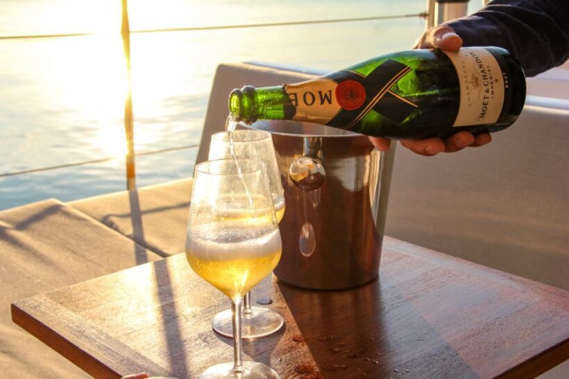 Venice: Catamaran Sunset Jazz Cruise with Aperitivo - FAQs