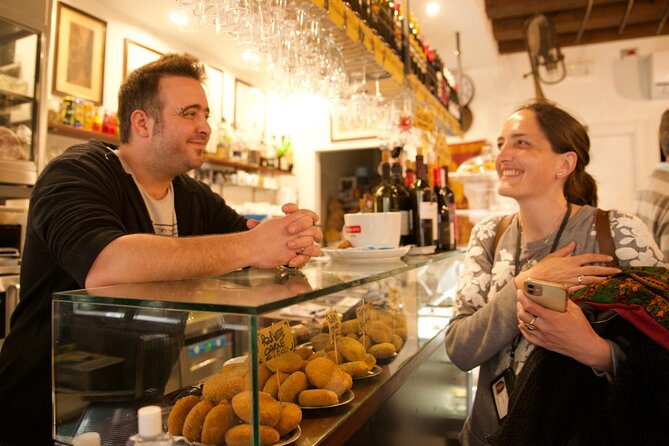 Venice Cicchetti & Spritz Food Tour in Cannaregio With Dinner - Indulging in Authentic Italian Dinner