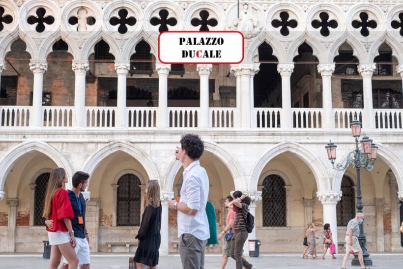 Venice: City Center Historical Guided Walking Tour - VR Experience & Optional Gondola Ride
