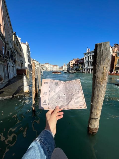Venice City Escape: "The beggar and the cloak" - What Do You Get?