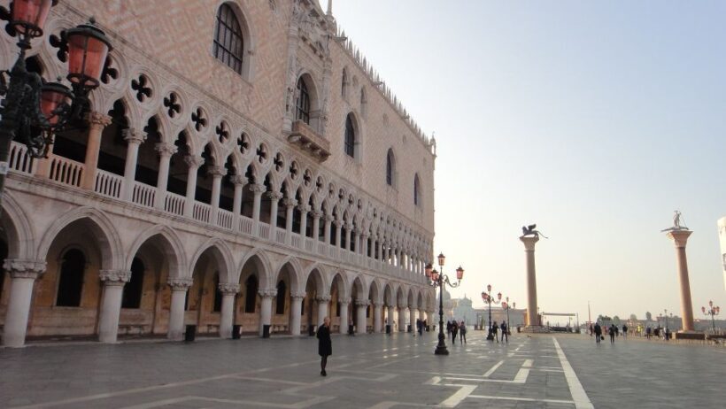 Venice: Doge's Palace, Bridge of Sighs & Prisons Guided Tour - The Sum Up