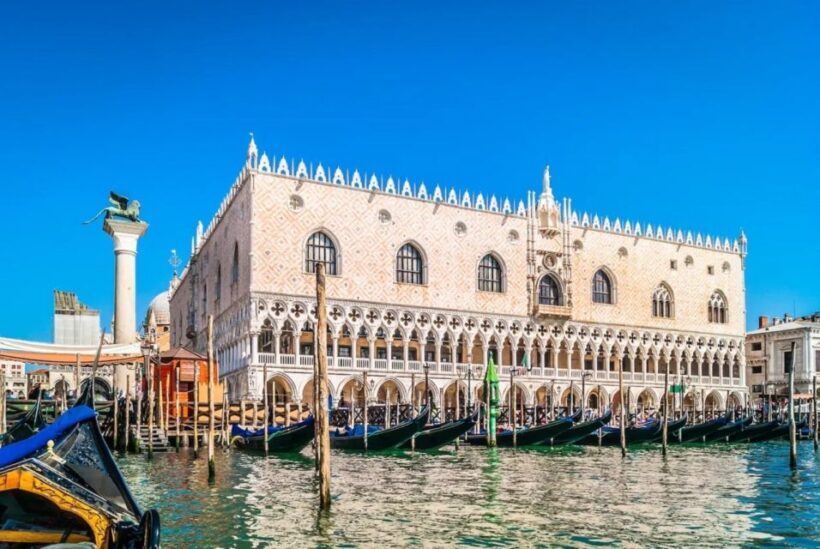 Venice: Doge's Palace & Bridge of Sighs Small Group Tour - The Darker Side: Prison Cells and the Bridge of Sighs