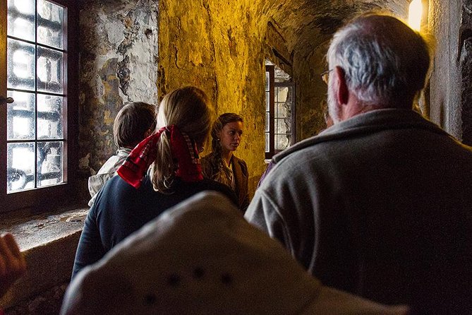 Venice Doges Palace VIP Tour: Secret Chambers & Prison Cells - Inside the Doges Palace Prisons