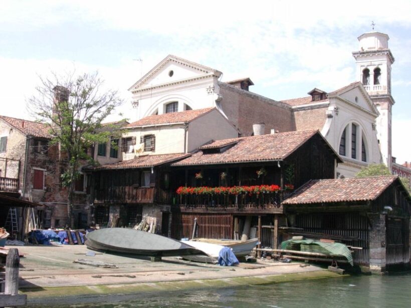 Venice: Dorsoduro and San Polo District Private Walking Tour - Why This Tour Is Worth Considering