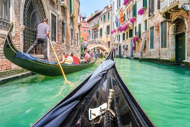Venice: Enchanting City Walk & Majestic Gondola Glide! - Who Is This Tour Best For?