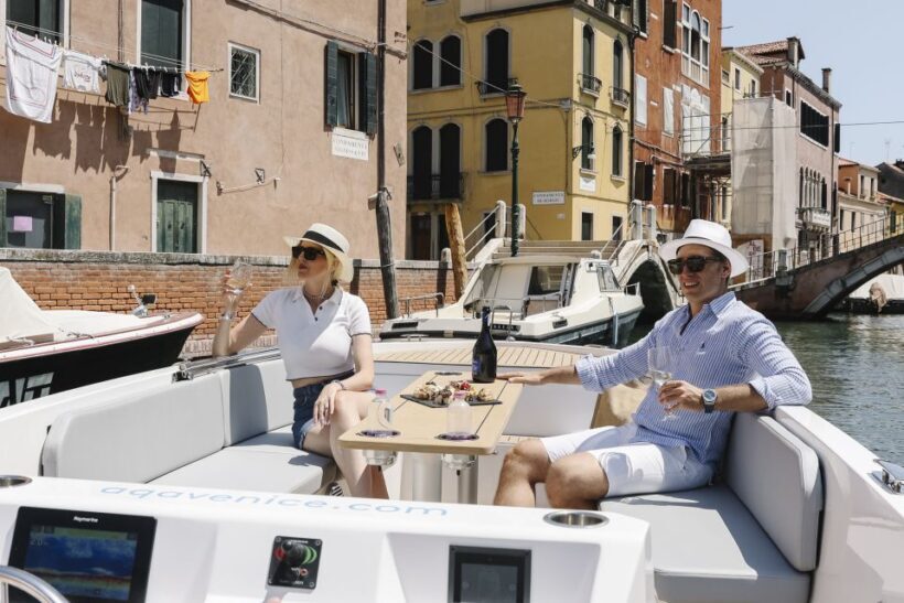 Venice: Explore Venice on Electric Boat - A Detailed Look at the Venice Electric Boat Tour