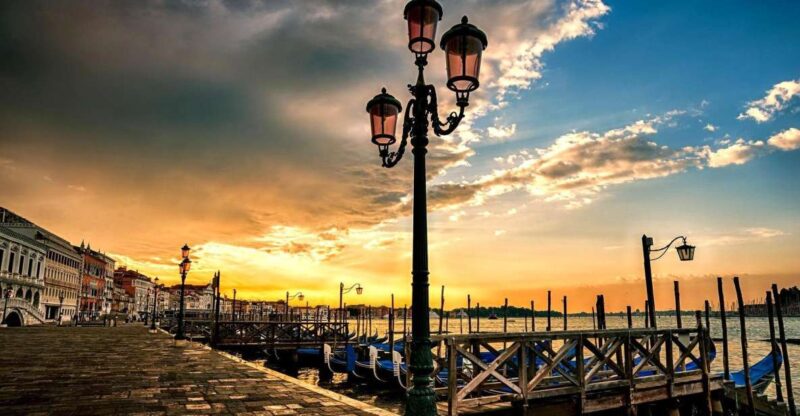 Venice: Gondola & Doges Palace - Inclusions