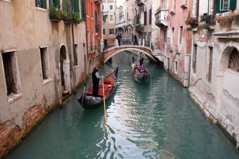 Venice: Gondola Ride and St. Mark's Basilica Tour - Practical Tips for Participants