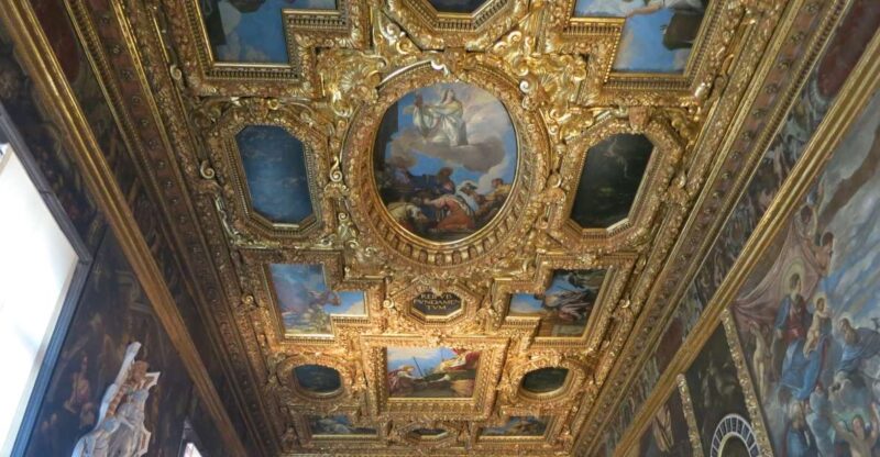 Venice: Gondola Ride & Doges Palace Guided Tour - Tips for an Enjoyable Experience