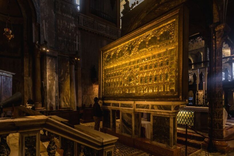 Venice: Gondola Ride & Guided Tour of St. Mark's Basilica - FAQ