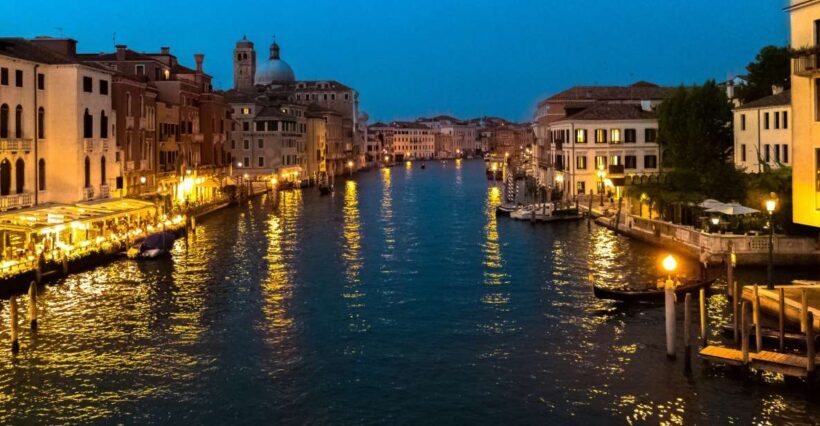 Venice: Highlights and Hidden Gems Night Walking Tour - Key Points