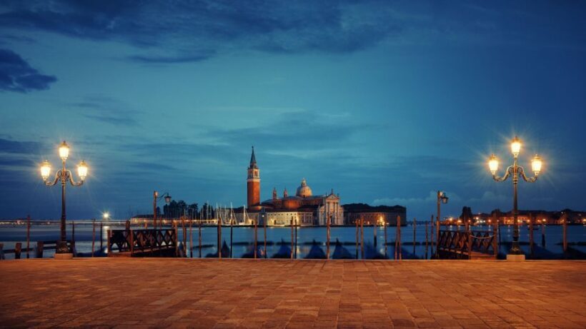 Venice: Highlights and Hidden Gems Night Walking Tour - FAQ