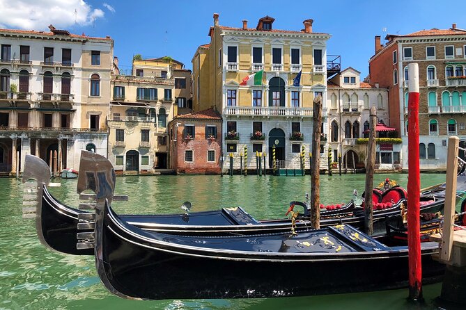 VENICE in 1 Day WOW Tour: city walk, Murano, Burano with lunch! - The Rialto Bridge and Market
