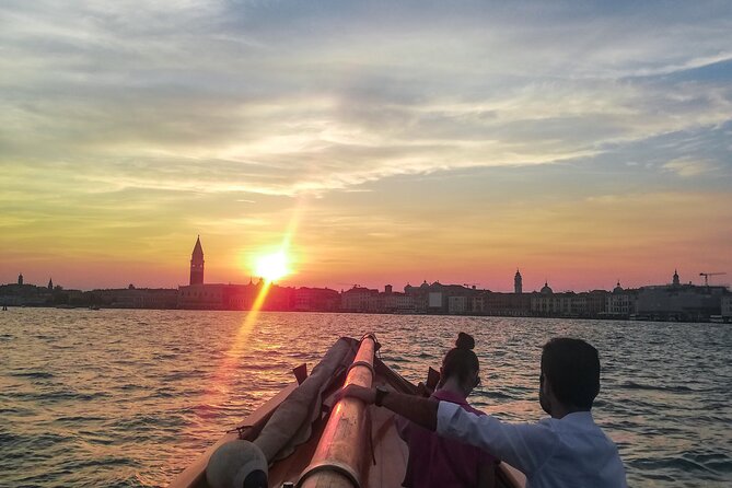 Venice Lagoon Private Boat Tour with Prosecco aperitif - An Authentic Venice Water Experience