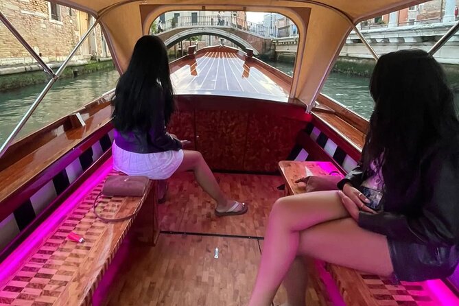 Venice Lagoon Tour With Historic Venetian Boat - Inclusions