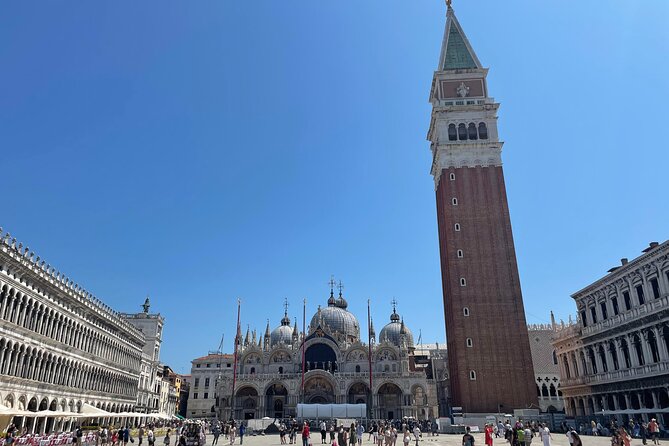 Venice Must See Attractions Walking Tour With A Guide - Key Points