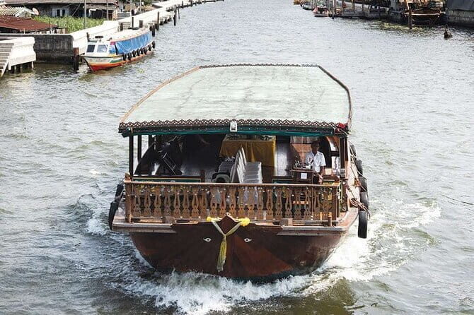 Venice of the East Lunch Cruise and Canal Tour - FAQ