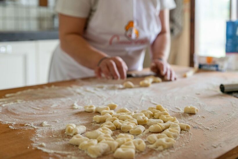 Venice: Pasta and Tiramisu Cooking Class at a Local's Home - A Deep Dive into the Experience