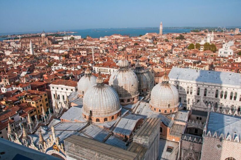 Venice: Private 2-Hour Walking Tour - Authentic Venice Atmosphere