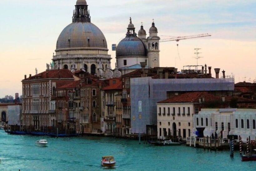 Venice : Private Custom Walking Tour With A Local Guide - A Deep Dive Into the Experience