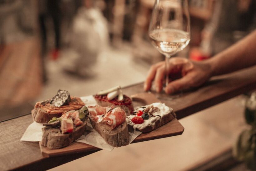 Venice: Private Evening Tour w/ Drinks & Bites in Cannaregio - FAQs