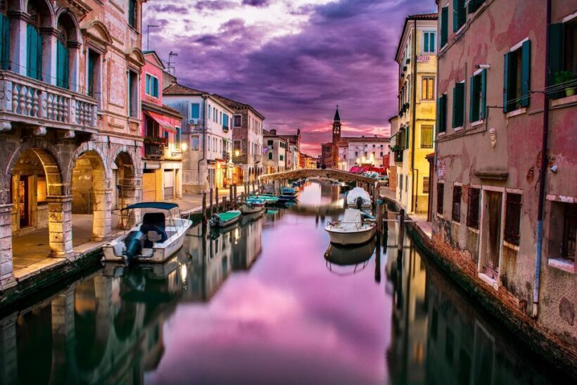 Venice: Private Murders & Mysteries Tour - Walking Through the Dark Alleys