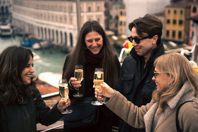 Venice Rooftops Tour With Prosecco - Preparing for the Tour