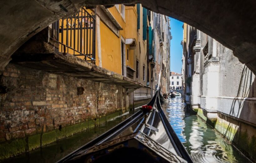 Venice: Shared Gondola Ride Across the Grand Canal - Who Should Consider This Tour?